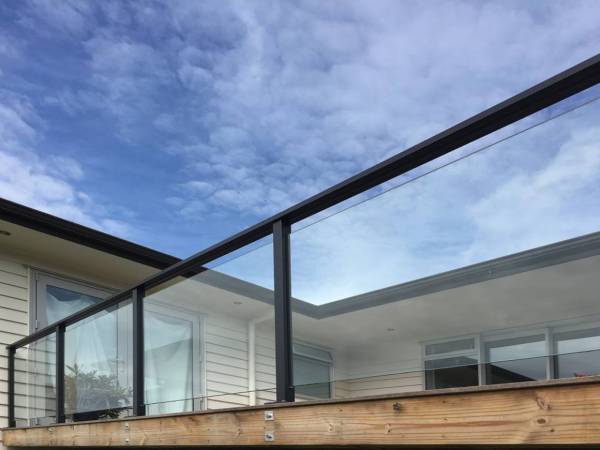 Clearview Capped Glass Balustrade | Balustrades | Product | Spectrum - NZ